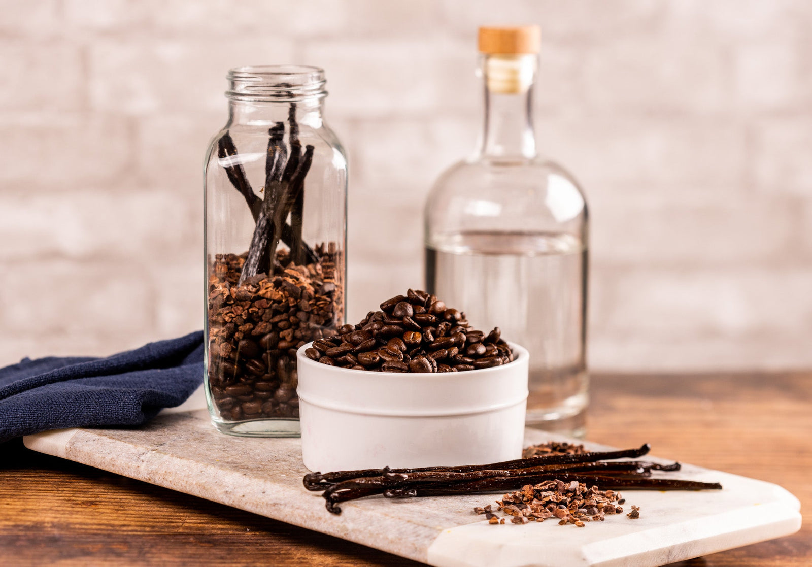 The Art of Extract Making: A Kitchen Guide to Making Vanilla and Other ...